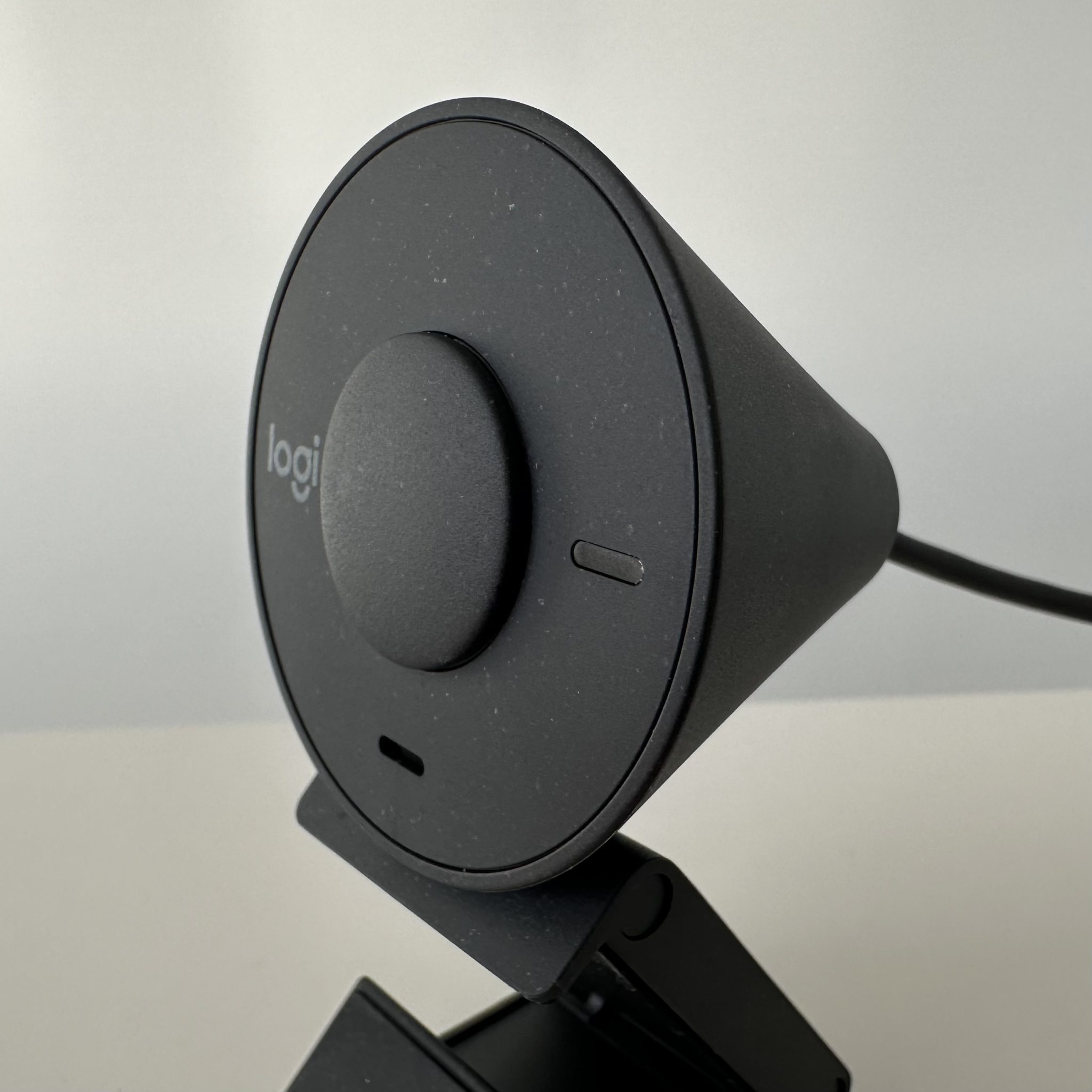 Logitech Brio 300/305: Eine neue 1080p Webcam – vowe dot net